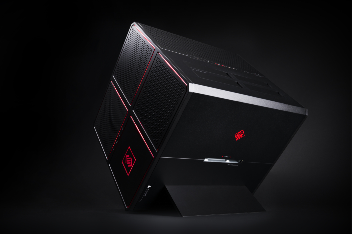 Hp Taps Maingear To Build Omen X Gaming Pcs Legit Reviews